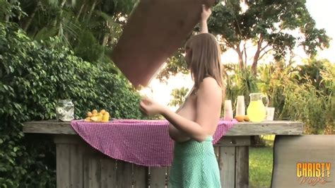 Lusty Busty Lemonade Eporner