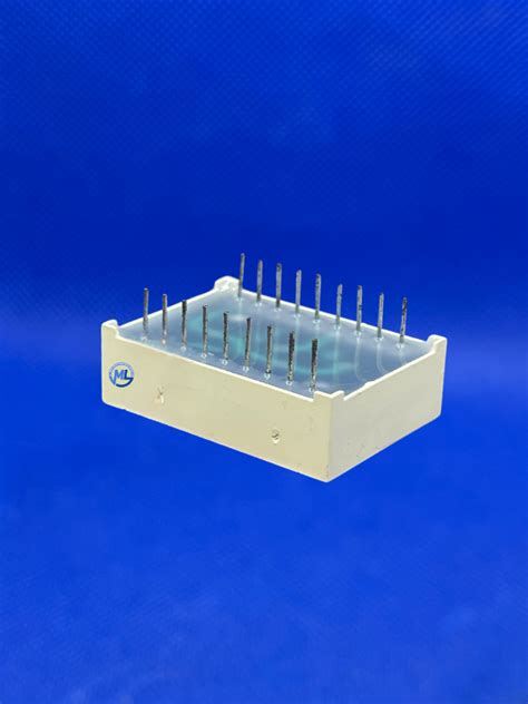 Display Led 16 Segmentos Psc08 11srwa Catodo Vermelho Alfanumerio Kingbright Mlcomp