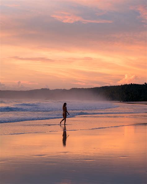 Inka Williams Bikini 1