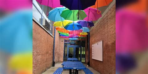 Elementary School Creates Outdoor Classroom