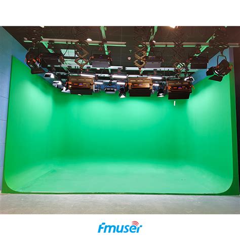 Fmuser Mb 50m² 녹색 화면이 있는 방송 조명 키트 3가지 기본 색상 조명 및 Led 조명 전문가 브래킷 포함 학교 방송 스튜디오 Vss 시스템 전체