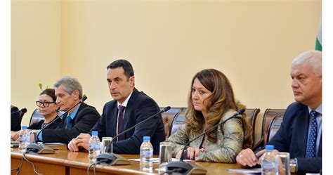 Гвоздейков Имаме амбиция да променим визията за управление на Български пощи