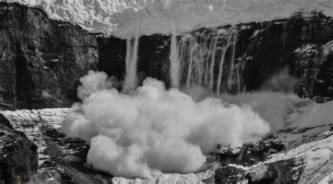 တိဗက်ဒေသတွင် နှင်းတောင်ပြိုကျမှုကြောင့် အနည်းဆုံး လူ ၈ ဦး သေဆုံး