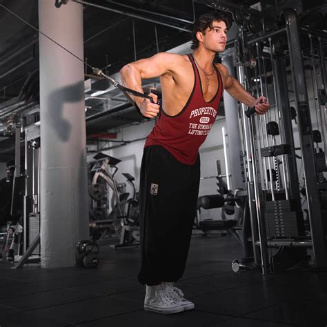 Compound Vs Isolation Exercises Whats The Difference Gymshark Central