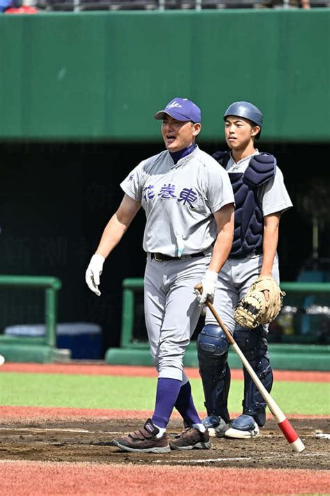 花巻東「佐々木麟太郎」はプロで通用するか 中日スカウトが「柔らかく対応している」と評した意味（2ページ目） デイリー新潮