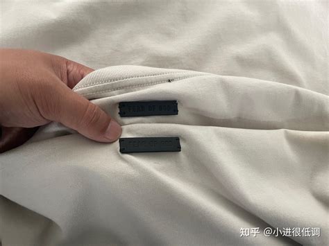 Fear Of God Fog主线第七季fg Logo富贵植绒短袖展示讲解 知乎