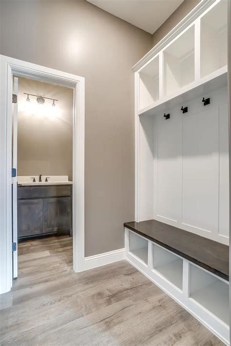 Stratton Plan 200 Sarra Lane Poolville Tx 76487 ®