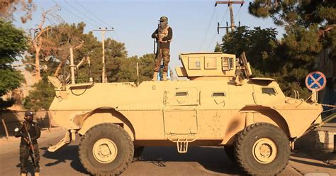 포토 아프간 하라트 삼엄한 경계속 이드 알아드하 기도회