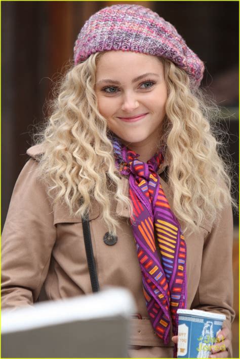 Annasophia Robb Films With Freema Agyeman For The Carrie Diaries
