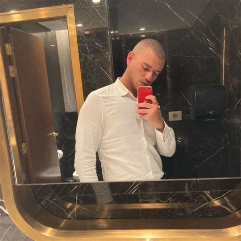 Momen Ahmed Hassib Momen Hassib • Threads Say More