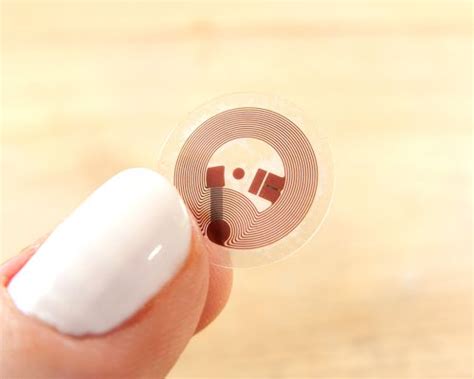 15mm Clear Ntag424 Type B Seritag