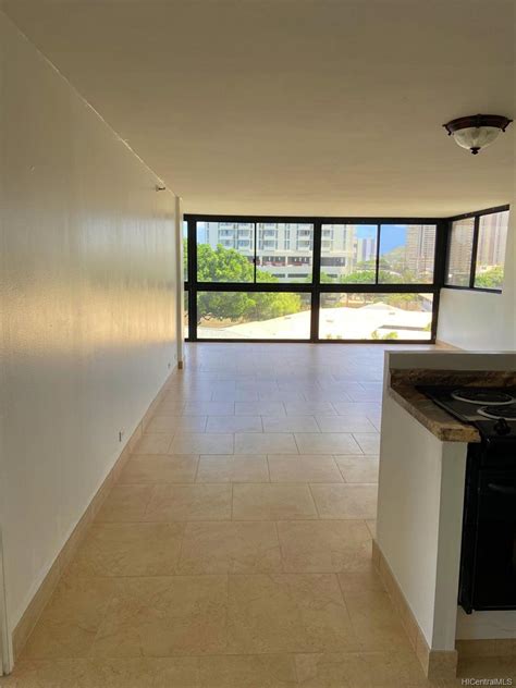 Parkside Tower 502 2222 Citron Street Honolulu Moiliili