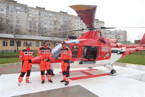 Официално представят първия ни хеликоптер за спешна помощ