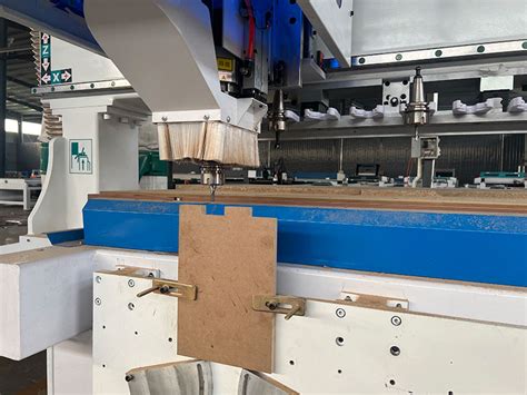 4x8 ขายเราเตอร์ Cnc Atc พร้อมชุดเปลี่ยนเครื่องมืออัตโนมัติ Stylecnc