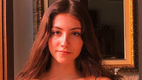 Abaixo Assinado · Petição Pra Sofia Espanha Namorar Comigo Brasil