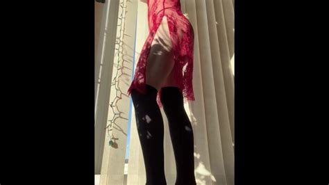 Onlyfans 上最热门的自然身体 娇小肮脏的金发女郎大屁股 Pawg 性感肚皮内衣试穿