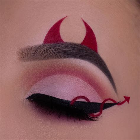 Devil Eye Makeup