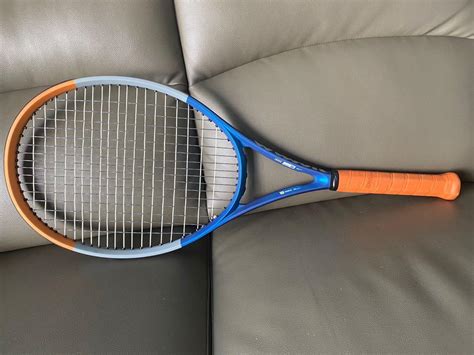 Wilson Clash 100 Rg Edition Sports Equipment Sports And Games Racket And Ball Sports On Carousell