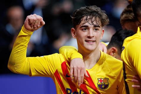 بهترین بازیکنان جوان جهان در 1 سال گذشته لیست بارسانیوز