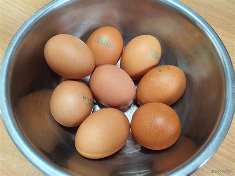 촉촉하고 맛있는 감동란 만드는법 성공 포인트 계란삶는 시간 소금물 비율 완전 중요해요