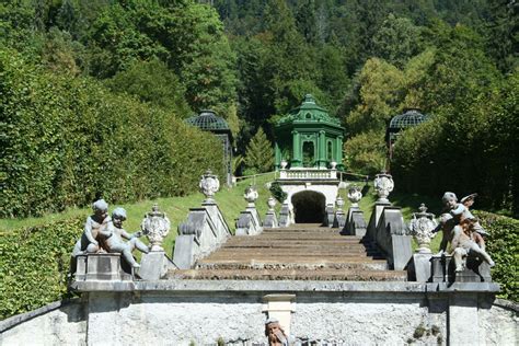 Замок Линдерхоф