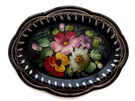 Жостовская роспись подносов | Russian folk art, Roses drawing ...