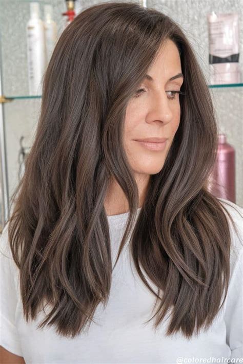 12 Youthful Hair Color Trends For Women Over 40 2025 Edit