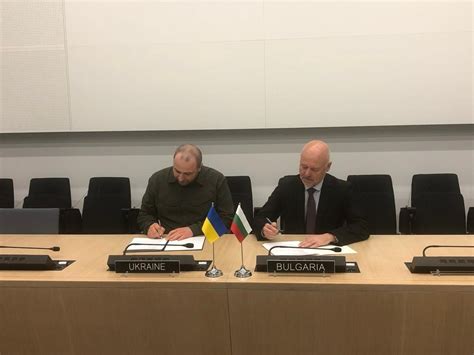 Министър Тагарев Подкрепата за Украйна е предпоставка за създаване на благоприятни условия за