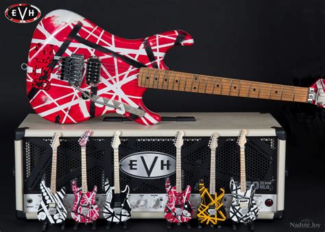 Eddie Van Halen Circles Miniature Guitar Fu Tone