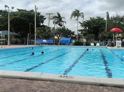 Thomas Sasso Pool North Miami Open Hours Admission Price Address