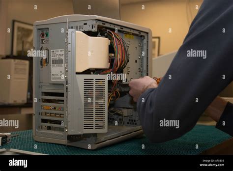 S Forensics Hi Res Stock Photography And Images Alamy