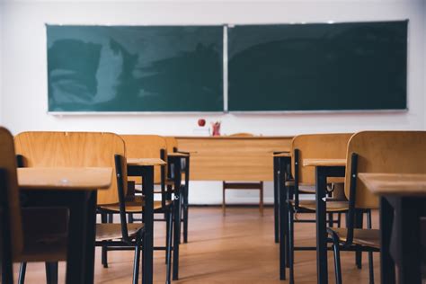 Dni Wolne Od Szkoły 202425 Styczeń Pozytywnie Zaskoczy Uczniów Znamy Także Terminy Ferii