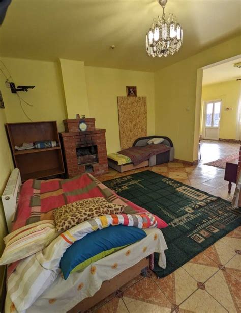 Здається напівособняка 4 900 грн Довгострокова оренда будинків Мукачеве на Olx