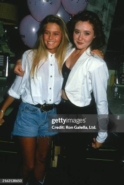 24 Nicole Eggert 1988 Photos And High Res Pictures Getty Images