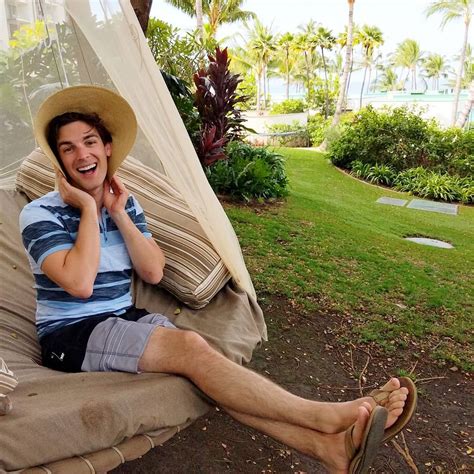 Matthew Patrick On Instagram Vacation Matpat Makes Fun Of Vacation Stephanie Who Did It