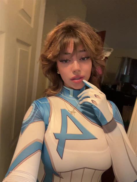Hannahs Stunning Swimsuit Look Tiktok