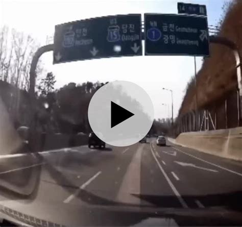 운전중 총체적 난국 유머 움짤 이슈 에펨코리아
