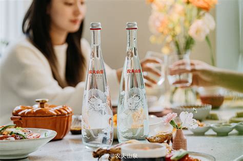 农夫山泉生肖典藏上新金龙水 SocialBeta
