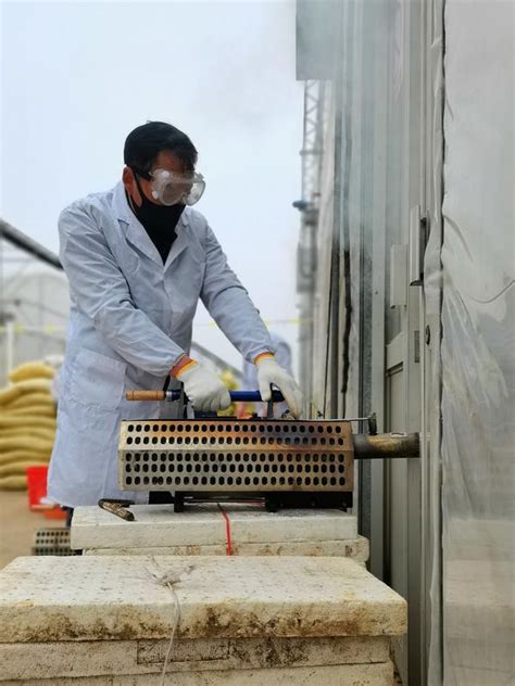 河南襄城烟草积极做好育苗准备工作农业生产烟草在线—吸烟有害健康！