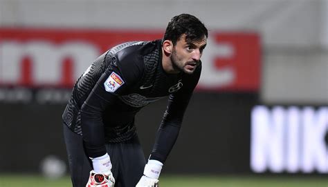 Cătălin Straton Titular în Derby Ul Fcsb Dinamo „dacă Mai Face O Greșeală Vlad E Terminat