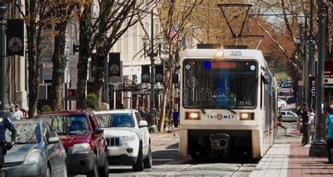 Portland Oregon April 14 2017 Trimet Max Light Rail Train Moving