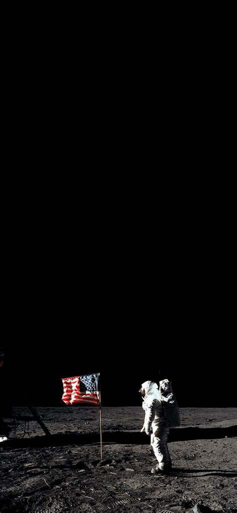 Astronaut Buzz Aldrin In The Moon 2700x5850 Ramoledbackgrounds