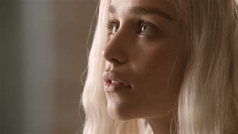 Excellent Emilia Clarke Wallpaper