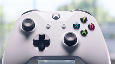Microsoft Updating Xbox One Controllers With New Xbox Series X S