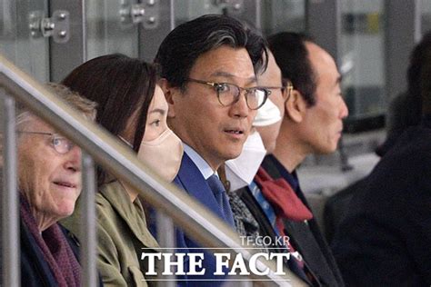 김재열 이서현 Isu 경기 나란히 참석 쇼트트랙 선수 응원 [tf포착] 포토 기사 더팩트