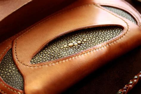 吸い付く革エイジング King Of Leather Blog