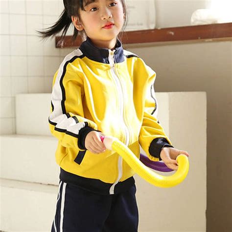 Amazon フラフープ スプリングフラフープ ソフト ダイエット エクササイズ 大人用 子供用 3サイズ Volwassan フラフープ