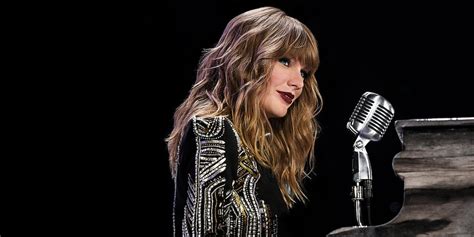 How Taylor Swift Hinted At Reputation And Debut Taylors Versions At