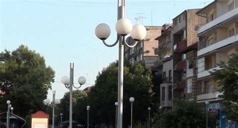 Подписаха договор за модернизиране на уличното осветление в Лом