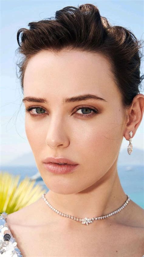 Katherine Langford Celebrity Makeup Celebrity Makeup Looks Drop Earrings